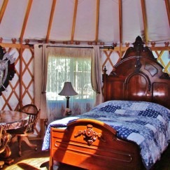 How to Make Your Yurt Feel Bigger with Home Décor