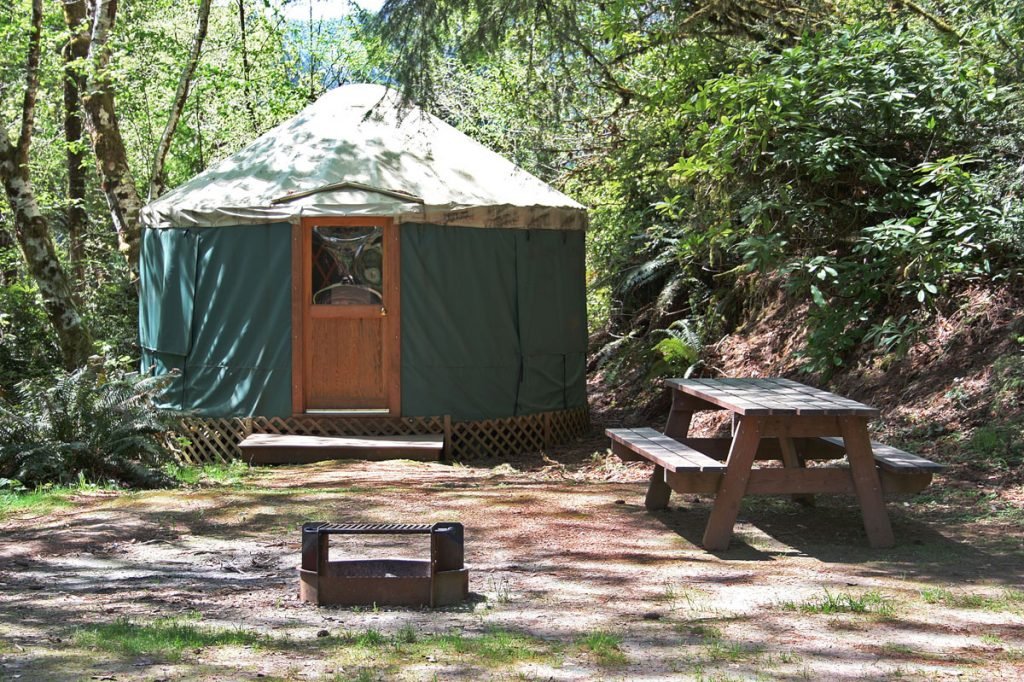 Five Relaxing Romantic Yurt Getaways in Oregon