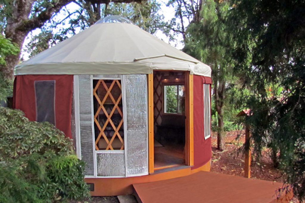 5 Expert Tips for Downsizing & Living in a Yurt